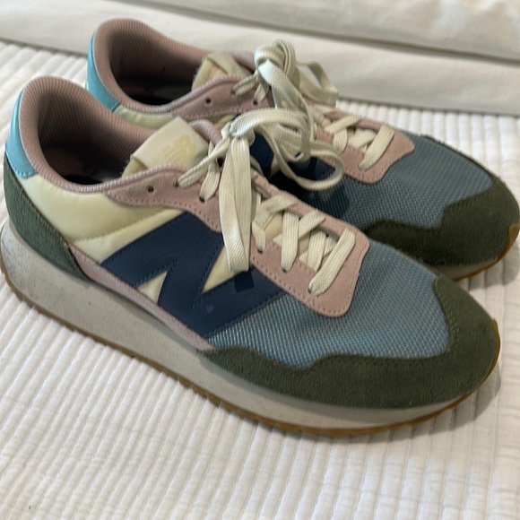 New Balance | Shoes | New Balance Womens Sneakers Limited Edition ...